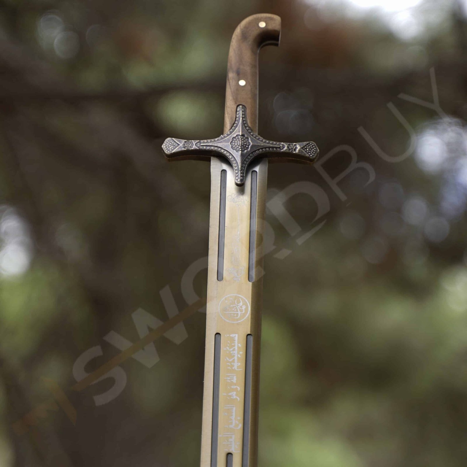 Explore the Legacy of the Uthman Sword at SwordBuy