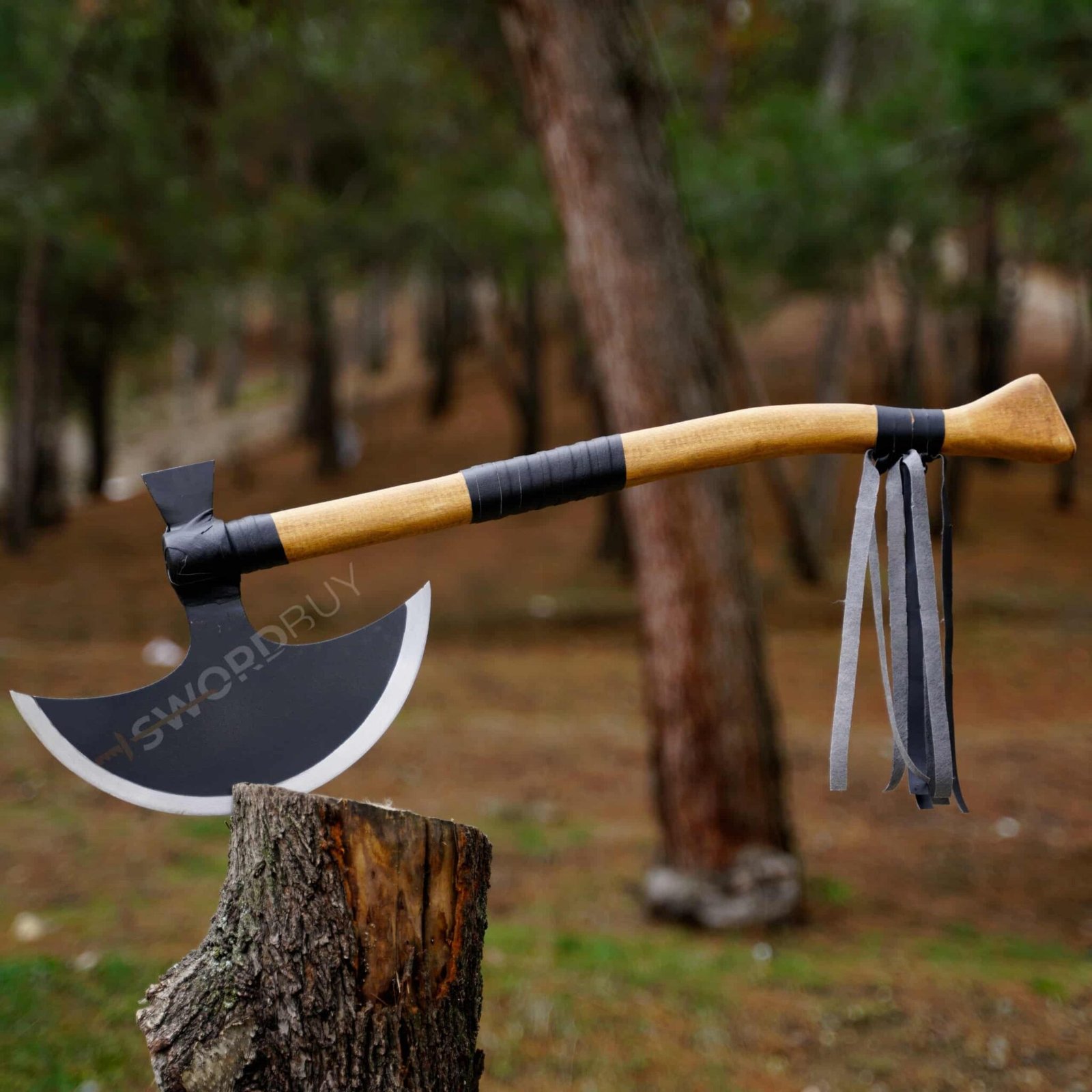 Turgut Alp Axe: Handmade Turkish Axe with Cover